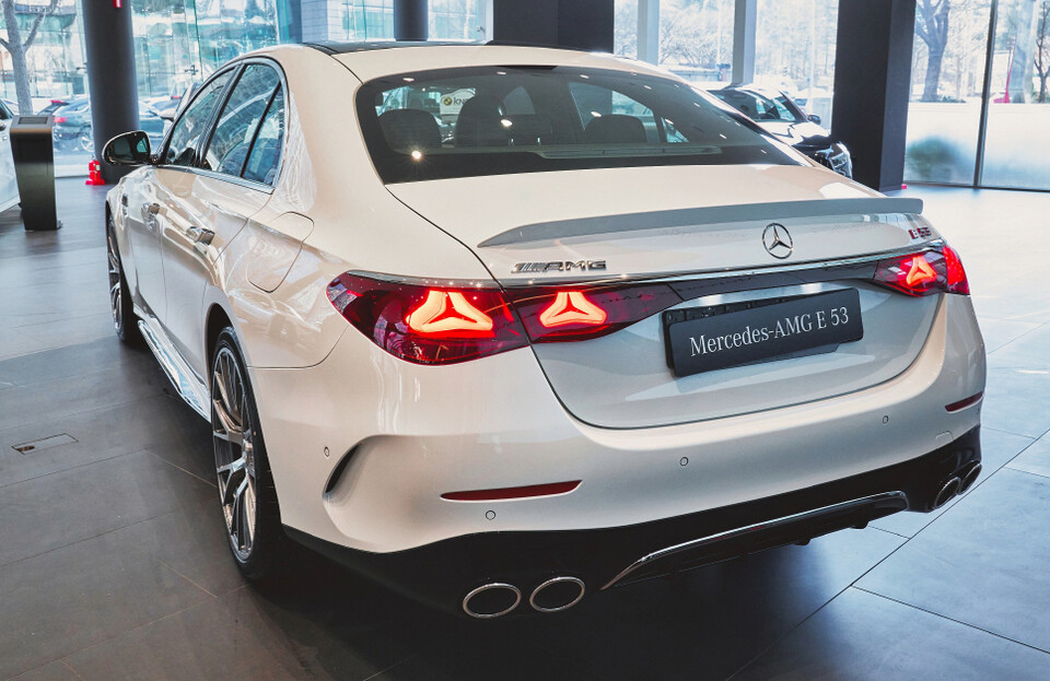 벤츠 효성, ‘메르세데스-AMG E 53 하이브리드 4MATIC+ HS효성에디션’ 출시 | M투데이