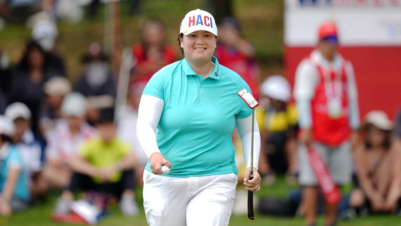 에인절 인 혼다 LPGA 5타 차 선두..김아림은 5위