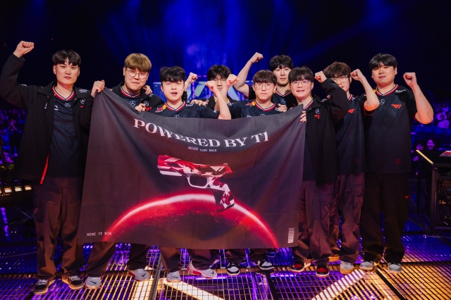 마스터스서 엇갈린 희비…T1, DRX 꺾고 PO 합류