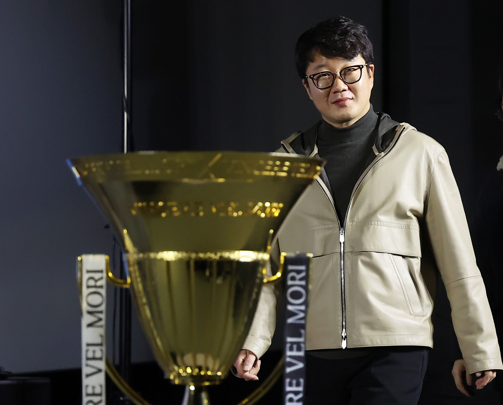 '최강야구' 내부 갈등?…JTBC vs PD 엇갈린 입장