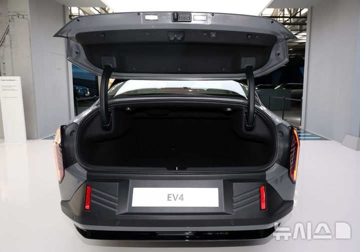 "1회 충전, 533㎞ 주행"…기아 EV4, 흥행 기대감 크다
