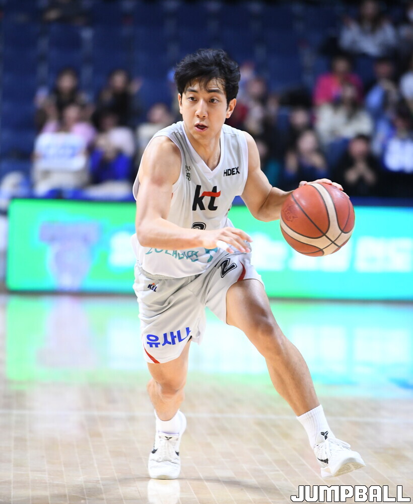 ‘카굴랑안 & 허훈 환상적 경기 조립’ KT, KCC 제압하고 2연승… KCC는 9연패 수렁