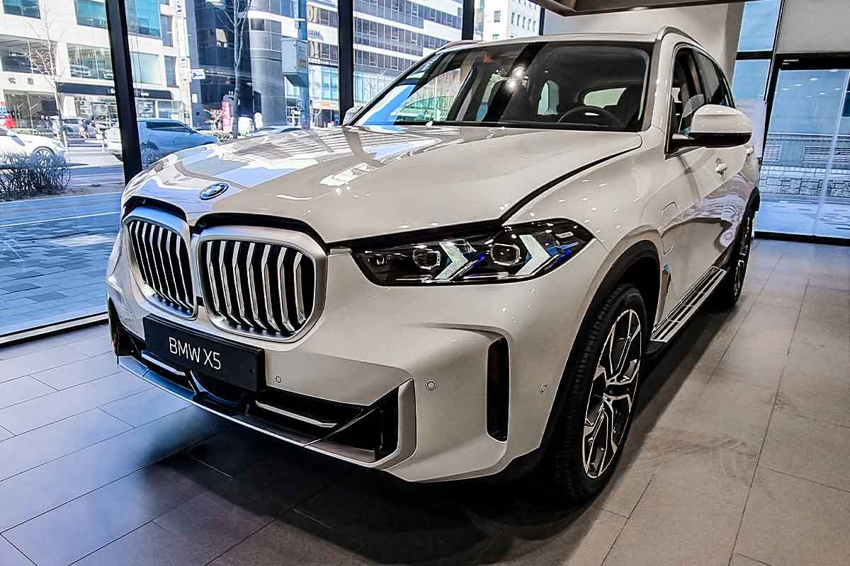 "아빠들 현실 드림카" BMW X5, GV80과 비교불가인 이유 | 닷키프레스