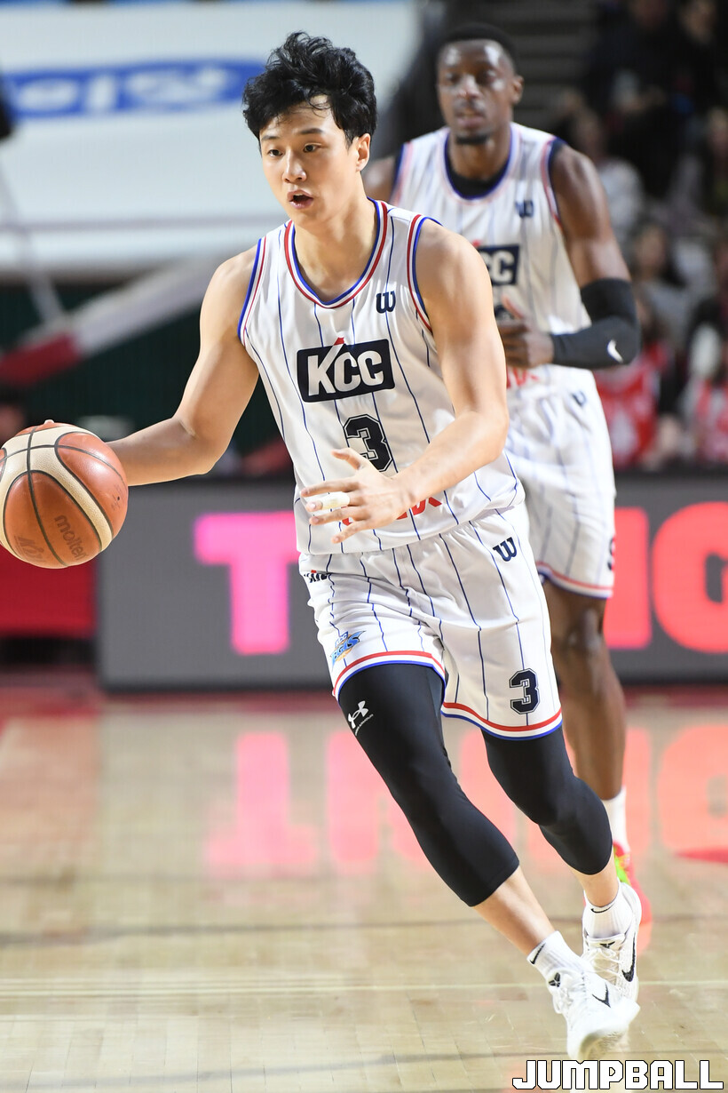 [기록] KCC, 디펜딩 챔피언의 다섯 번째 10연패 수렁…PO 확률은 0%? 4.3%?