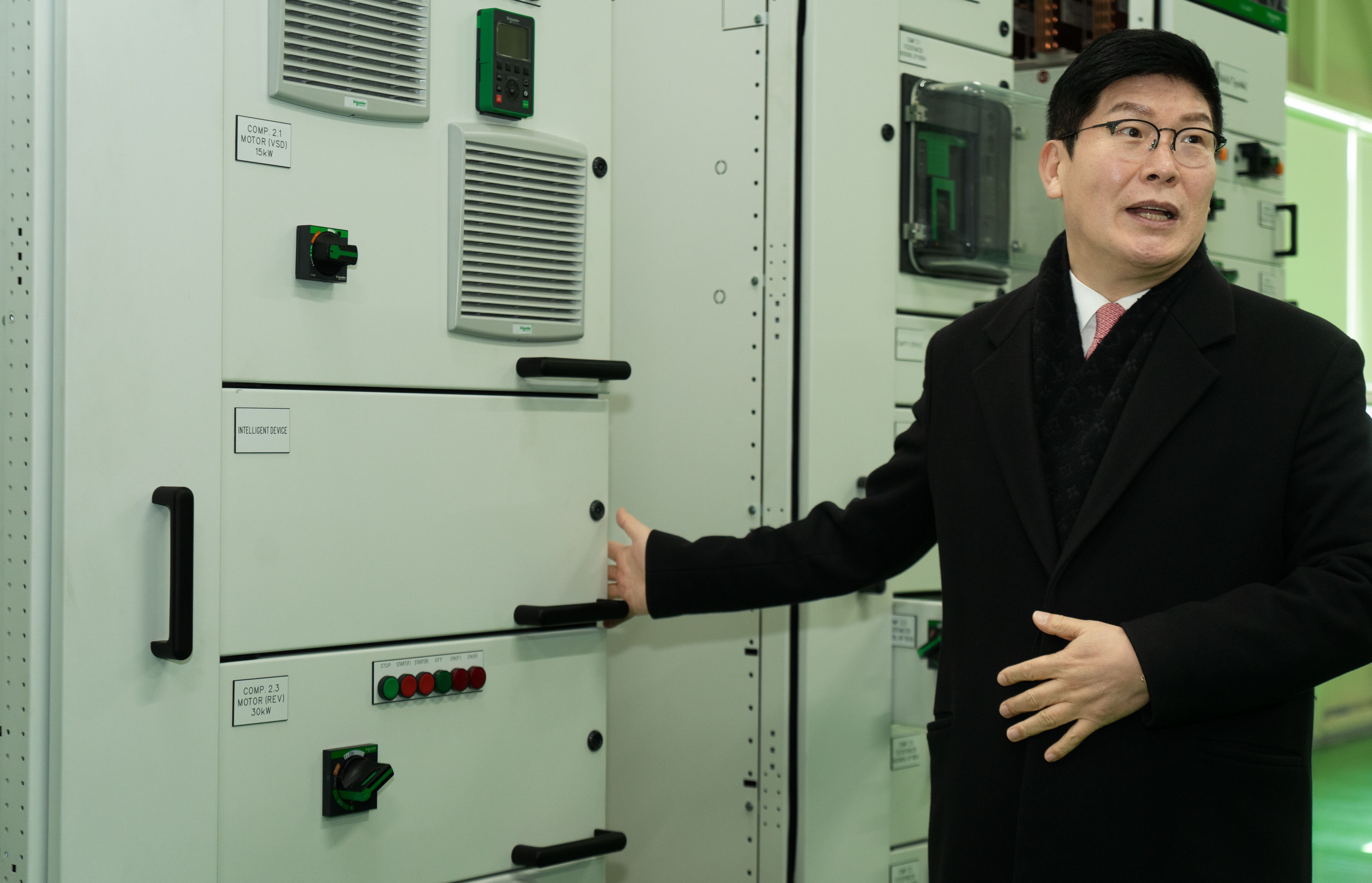 [가봤어요] 전력 설계부터 사후 관리까지...매출 2천억 돌파 ‘근우’