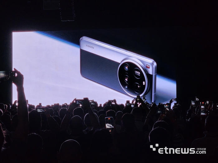 [MWC25] 갤S25보다 비싼 샤오미15, 中 모바일 굴기 자신감