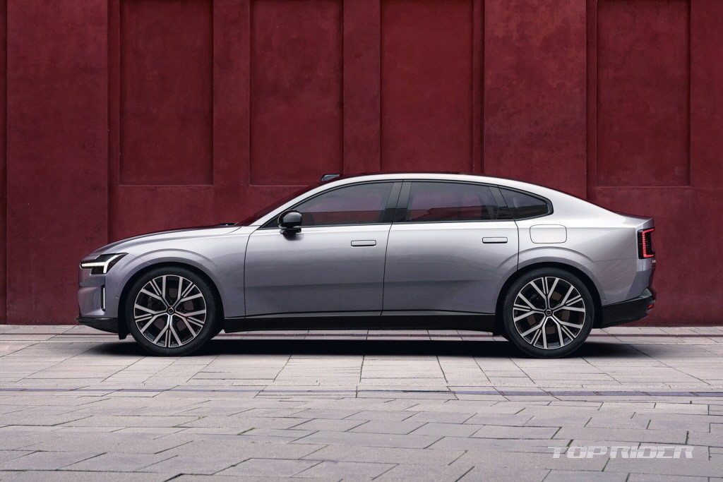 볼보 ES90 공개, 주행거리 700km..엔비디아 탑재 | 탑라이더