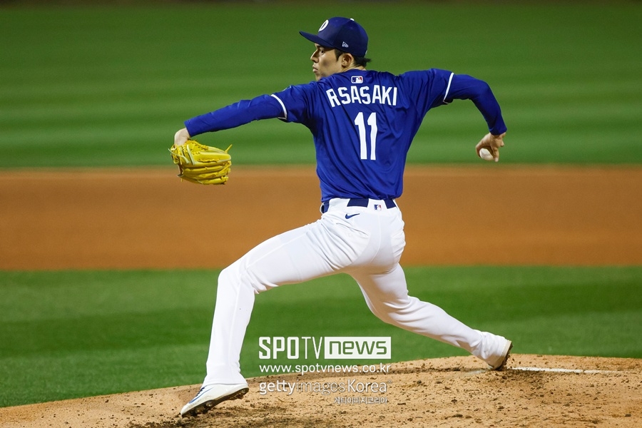 '160km' 사사키, 자신감 하늘을 찌른다 "MLB 타자들도 실수하더라"