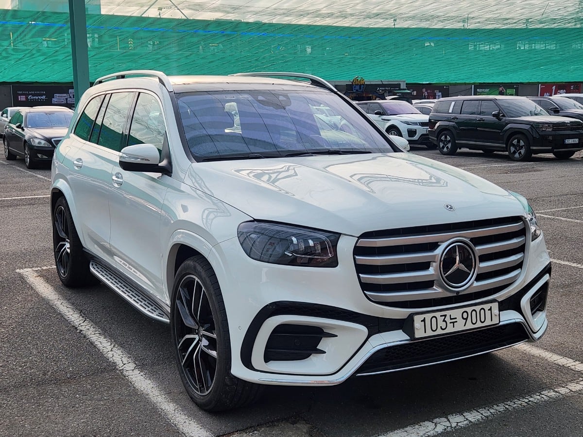 [시승기] 수수하지만 웅장… 벤츠 대형 SUV GLS