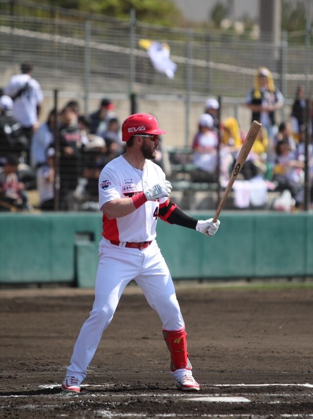 “지금 빵빵 터지면 더 이상해” 꽃범호가 인내를 시작했다…KIA ML 88홈런 거포는 일단 이것을 한다[MD창원]