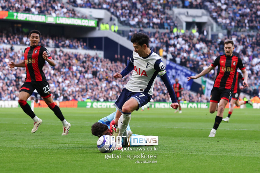 손흥민, 파넨카 킥으로 EPL 역사 새로 쓰다…127호골로 토트넘 레전드 킨 제치고 '리빙 레전드' 등극