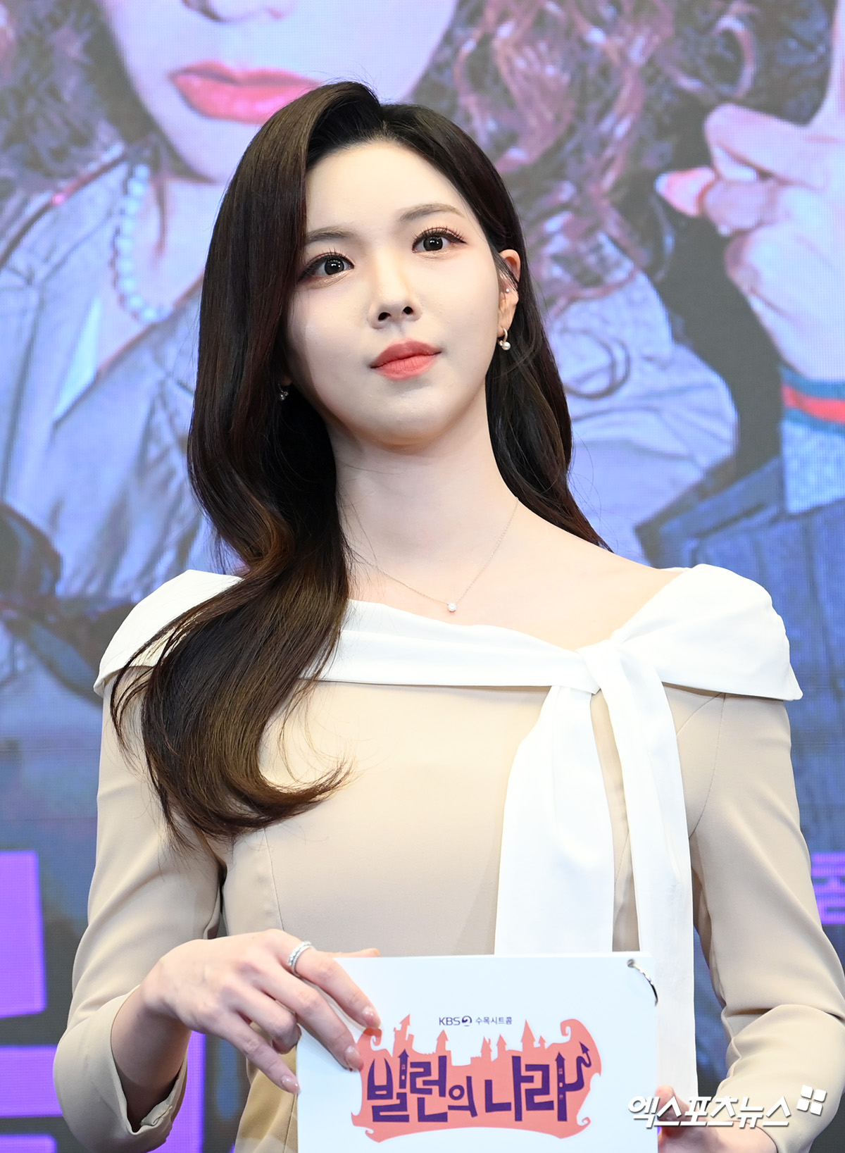 s HD s HD