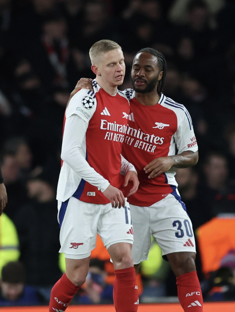 ‘스털링 2도움’ 아스널, PSV와 2-2 무승부→합계 9-3으로 UCL 8강 진출