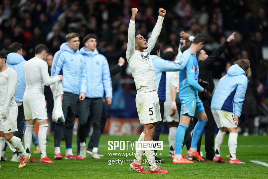 승부차기 혈투 끝에 살아남은 레알 마드리드! '비니시우스 PK 실축' 악재 딛고 아틀레티코 꺾고 UCL 8강 진출…'챔피언 DNA' 빛났다