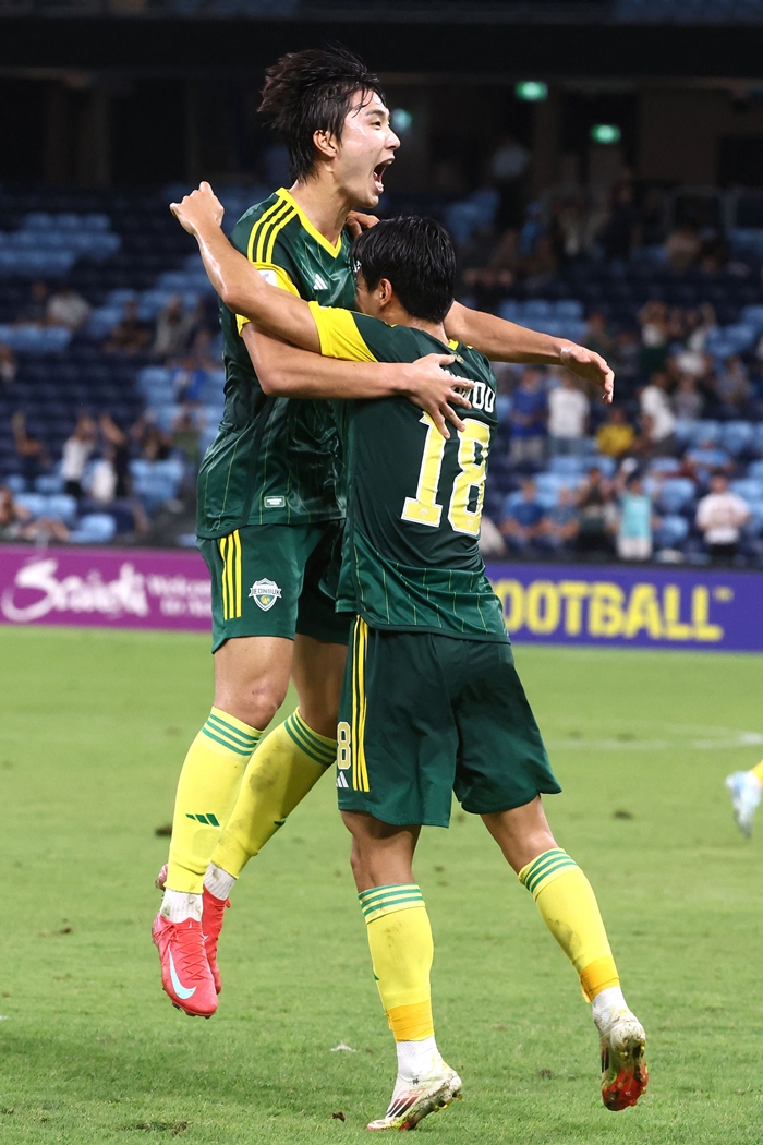 '포옛 4연패' 전북도 기적을 쓰나 했는데…전반 2골 → 후반 3실점, 시드니에 합계 2-5 참패 'ACL2 8강 탈락'