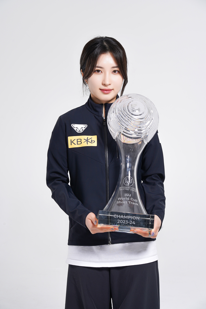 ‘챔필여신’ 박신혜-‘김도영 세리머니’ 김길리 시구…KIA, ‘V13 時작’ 오프닝 시리즈 개최