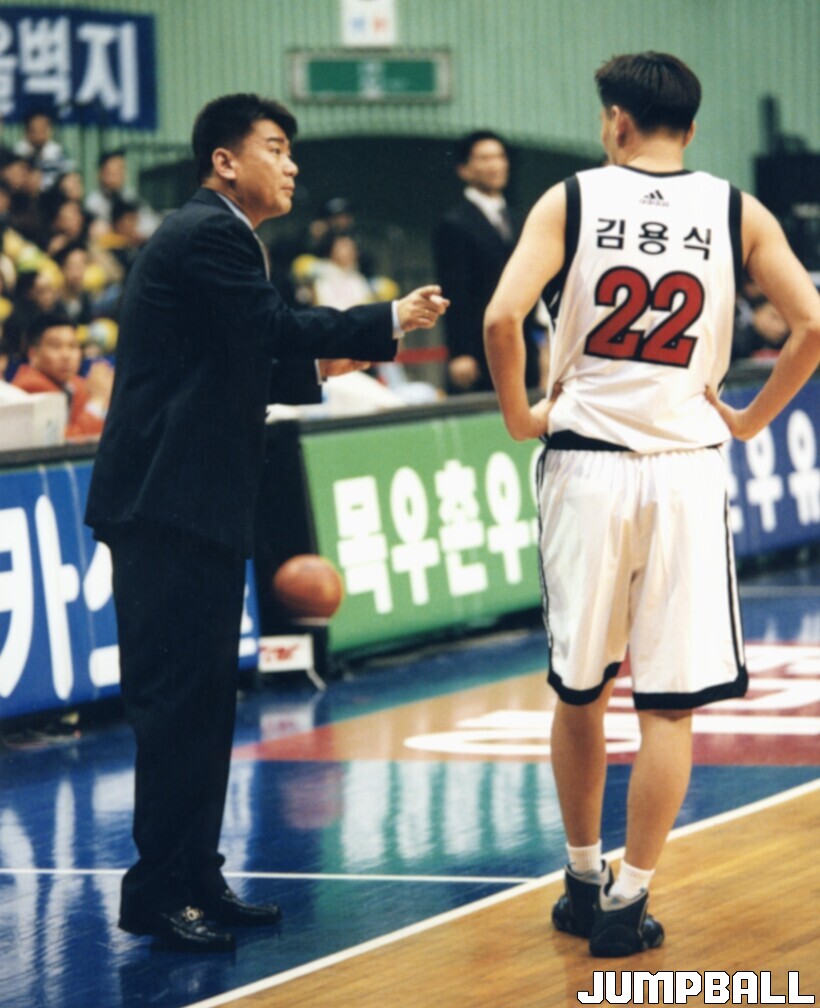 KBL 우승 경력 감독의 WKBL행, 이상범 감독이 최초