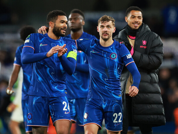 '토트넘-맨유-아스널-빌라-첼시 도와줘!', UCL-UEL-UECL 싹쓸이 노리는 PL…꿈이 현실로?