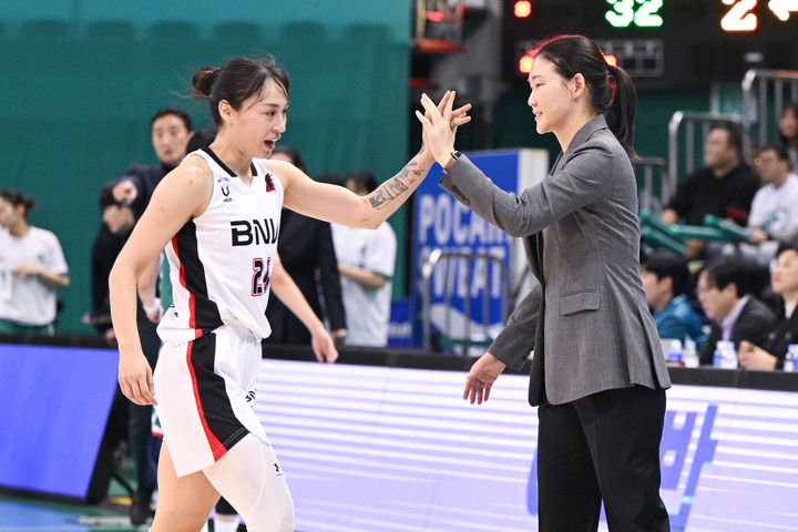 우리은행 vs BNK… 여자농구 챔프전, '봄 농구의 여왕'은 누구?