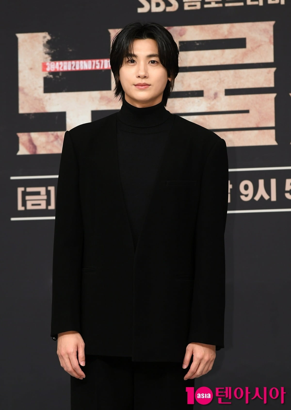 시청률 두 자릿수 터졌다…소년 얼굴 벗은 박형식, 서강준 따돌리고 승승장구 [TEN피플]
