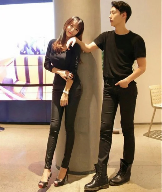 50살이 넘었는데 "17살 연하 여배우랑 결혼 발표 해버린" 유명 남배우 | 나도 알고 너도 알고