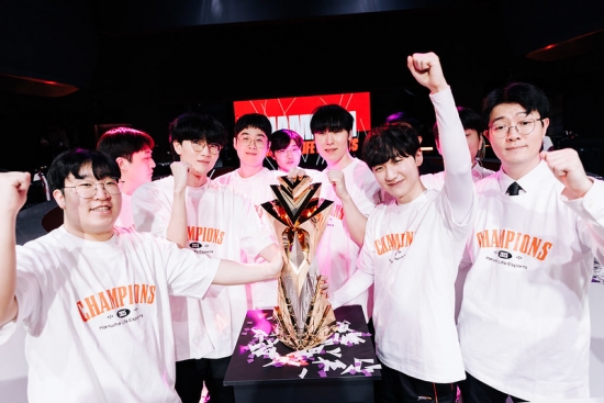 HLE 피넛 "ROX 형들 응원 감사, 앞으로 더 우승 많이 하고파" (퍼스트 스탠드) [인터뷰]