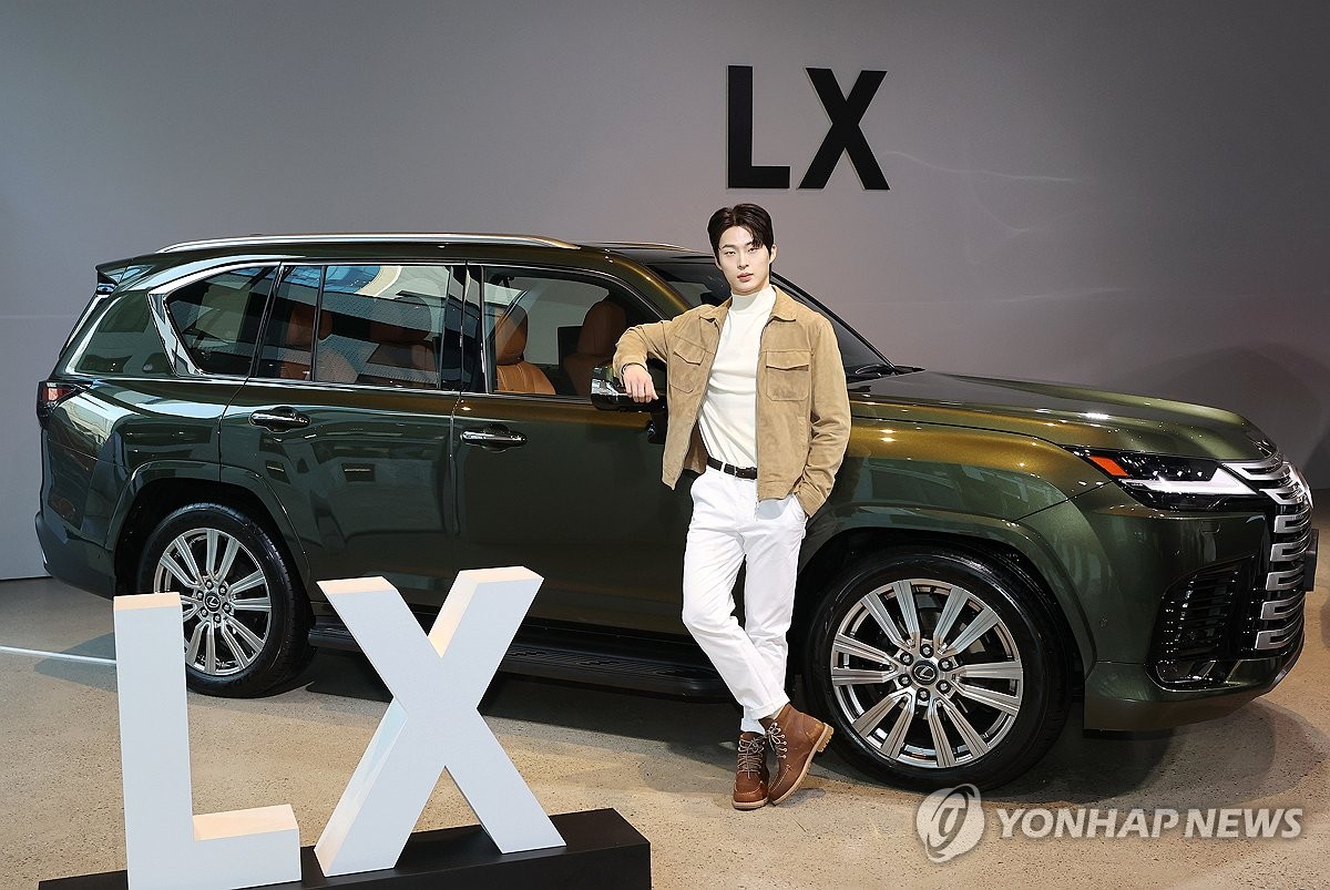 렉서스, 플래그십 SUV 'LX 700h' 출시…오프로드 주행 최적화