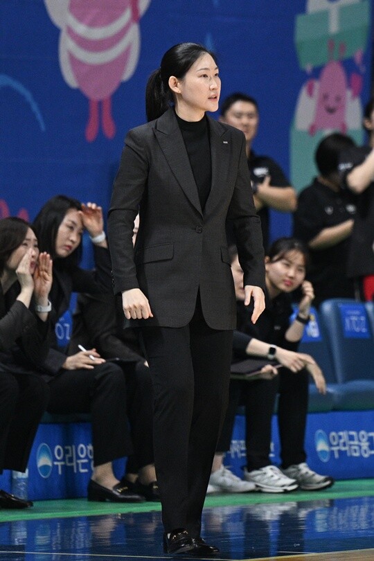 [WKBL FINAL 프리뷰] 전력 쏟아야 하는 우리은행, 기세 유지해야 하는 BNK