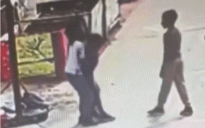 하임리히법으로 친구 구한 美 초등생…“유튜브 보고 배웠다”