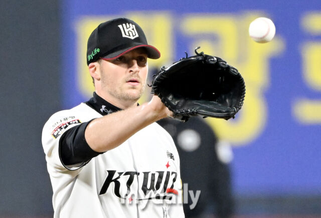 김하성에게 밀렸던 4046억원 유격수의 실책 있었지만…KBO 31승 우완의 ML 도전, 보완할 과제 남겼다