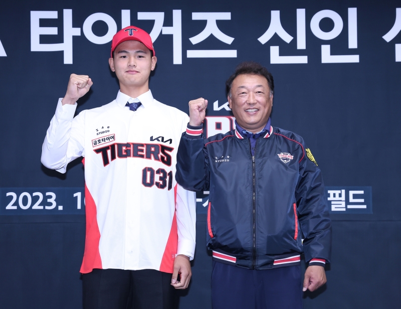 선발 0.2이닝 충격 강판..'151km/h' KIA 1라운더의 봄은 언제 올까