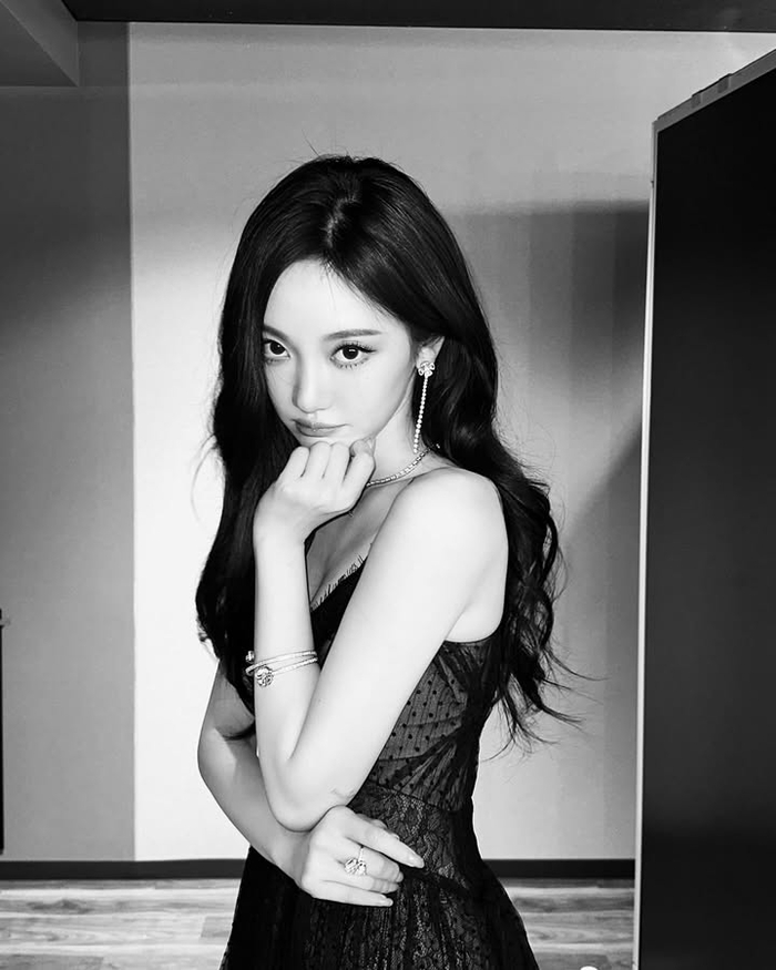 진짜 닝닝 맞아?…카리나도 놀랐다 [★SNS]