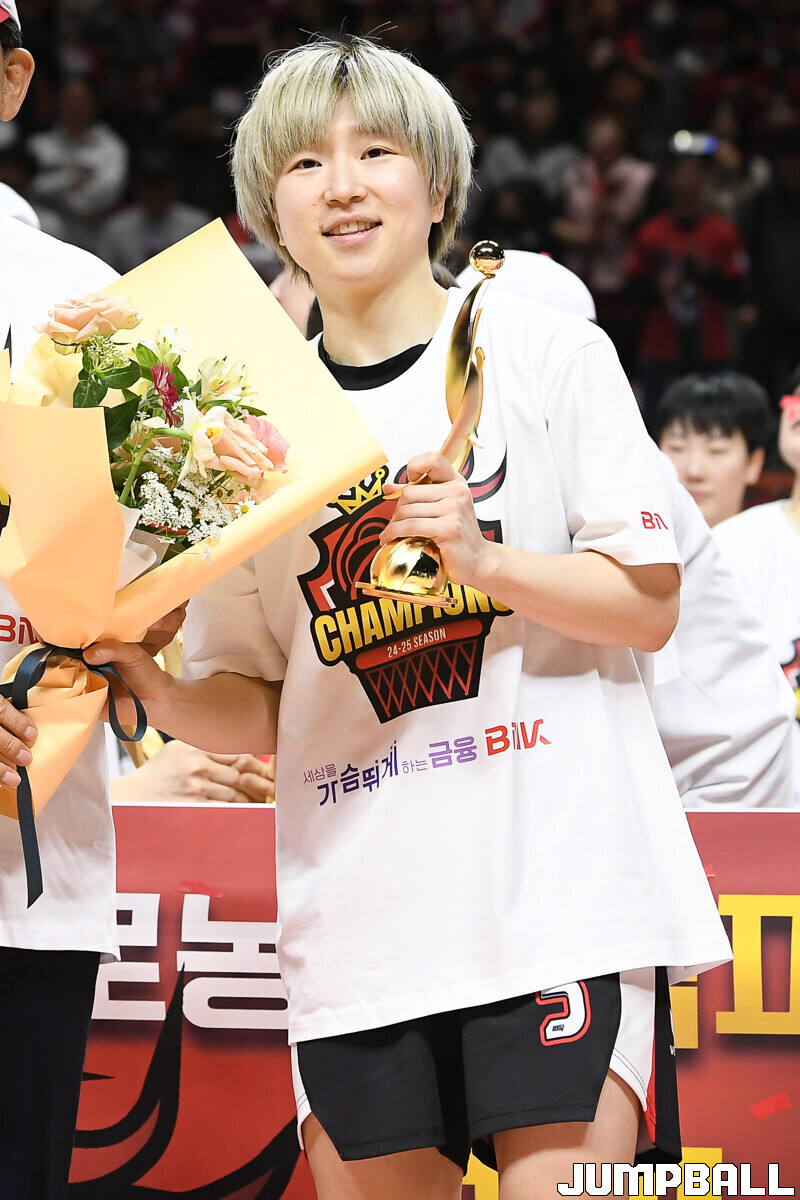 [여자농구] BNK 안혜지 '챔프전 MVP로 우뚝선 작은 거인'