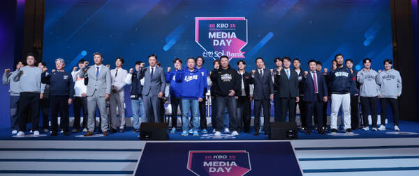KBO리그 미디어데이, KT 위즈·SSG 랜더스 “PS 넘어 우승으로”