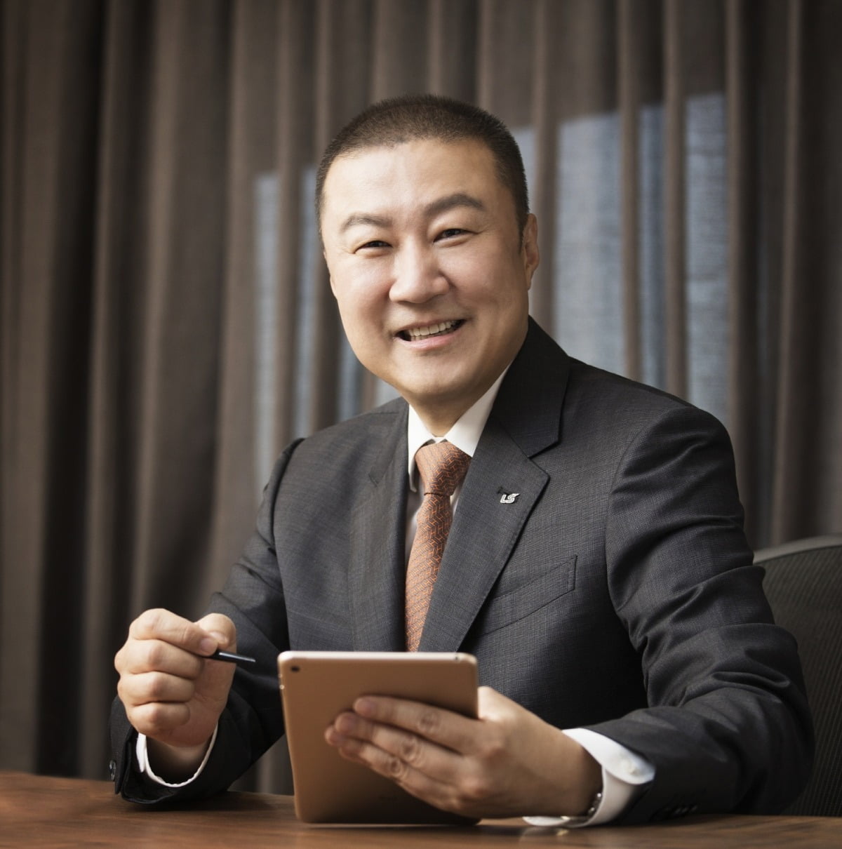 LS그룹 구자은, 보수 70억…LS일렉트릭 구자균은 71억