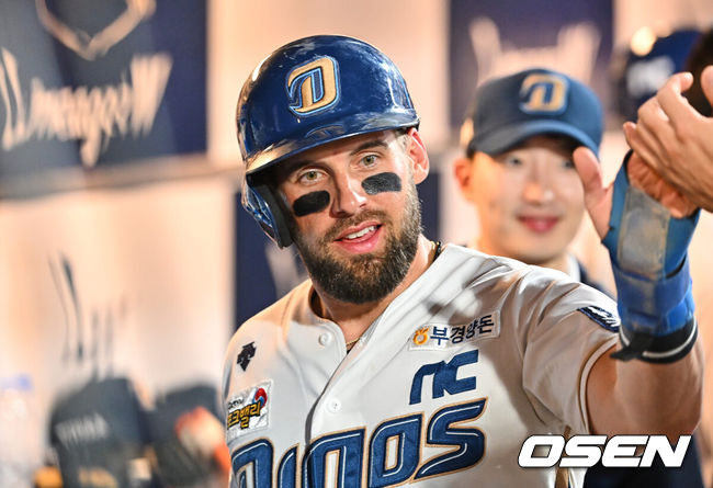 한국으로 떠난 빈자리를 KBO 출신이 메운다, 151안타 치고 재계약 실패했는데…또 ML 개막 로스터 승선