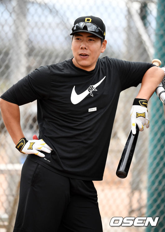 ‘음주운전 3회’ KBO 복귀는 막혔는데…38세 강정호, 왜 ML 재입성 선언했나 “늦지 않았다는 걸 보여주고파”