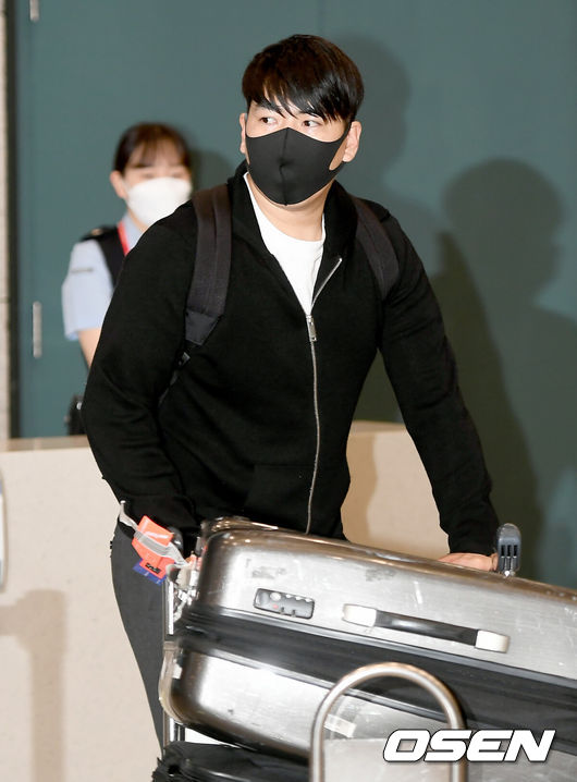 ‘음주운전 3회’ KBO 복귀는 막혔는데…38세 강정호, 왜 ML 재입성 선언했나 “늦지 않았다는 걸 보여주고파”