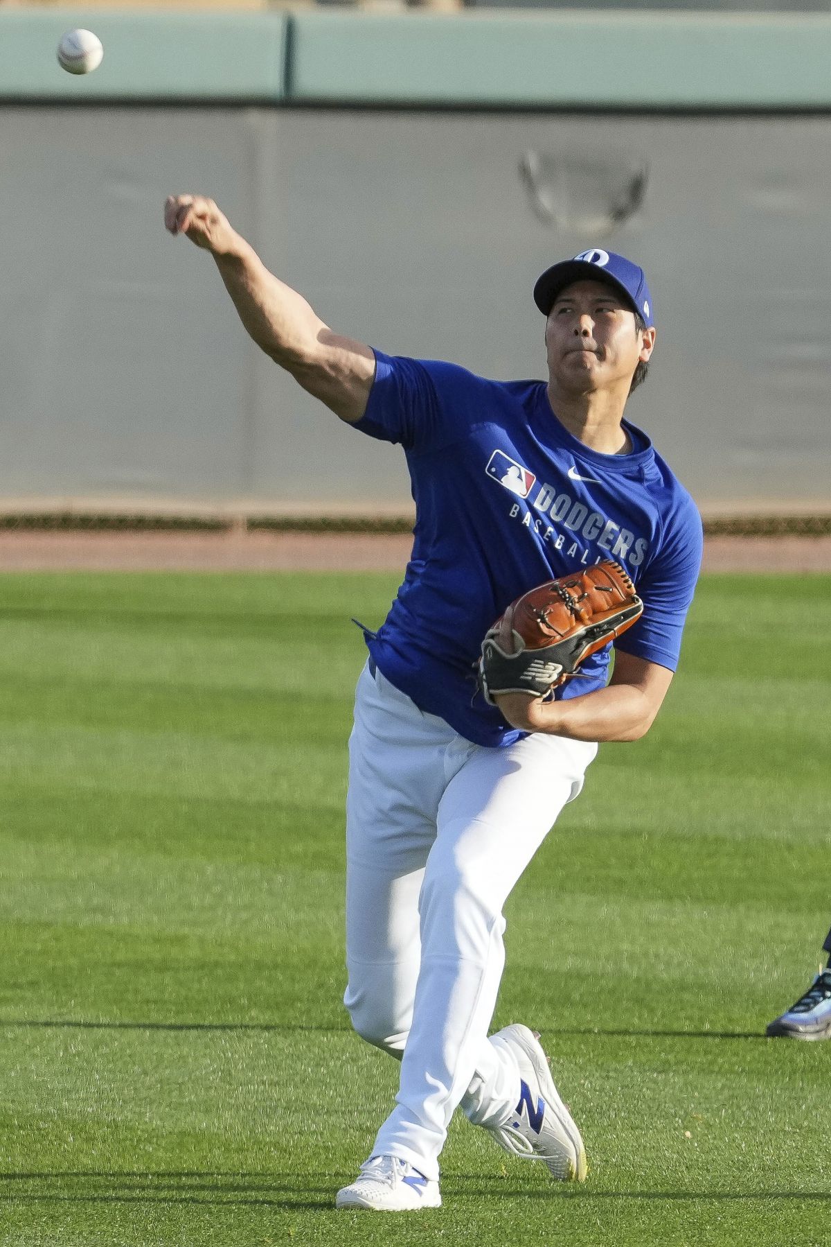 다시 보는 투수 오타니, 다저스 2연패 시동…MLB 본격 개막