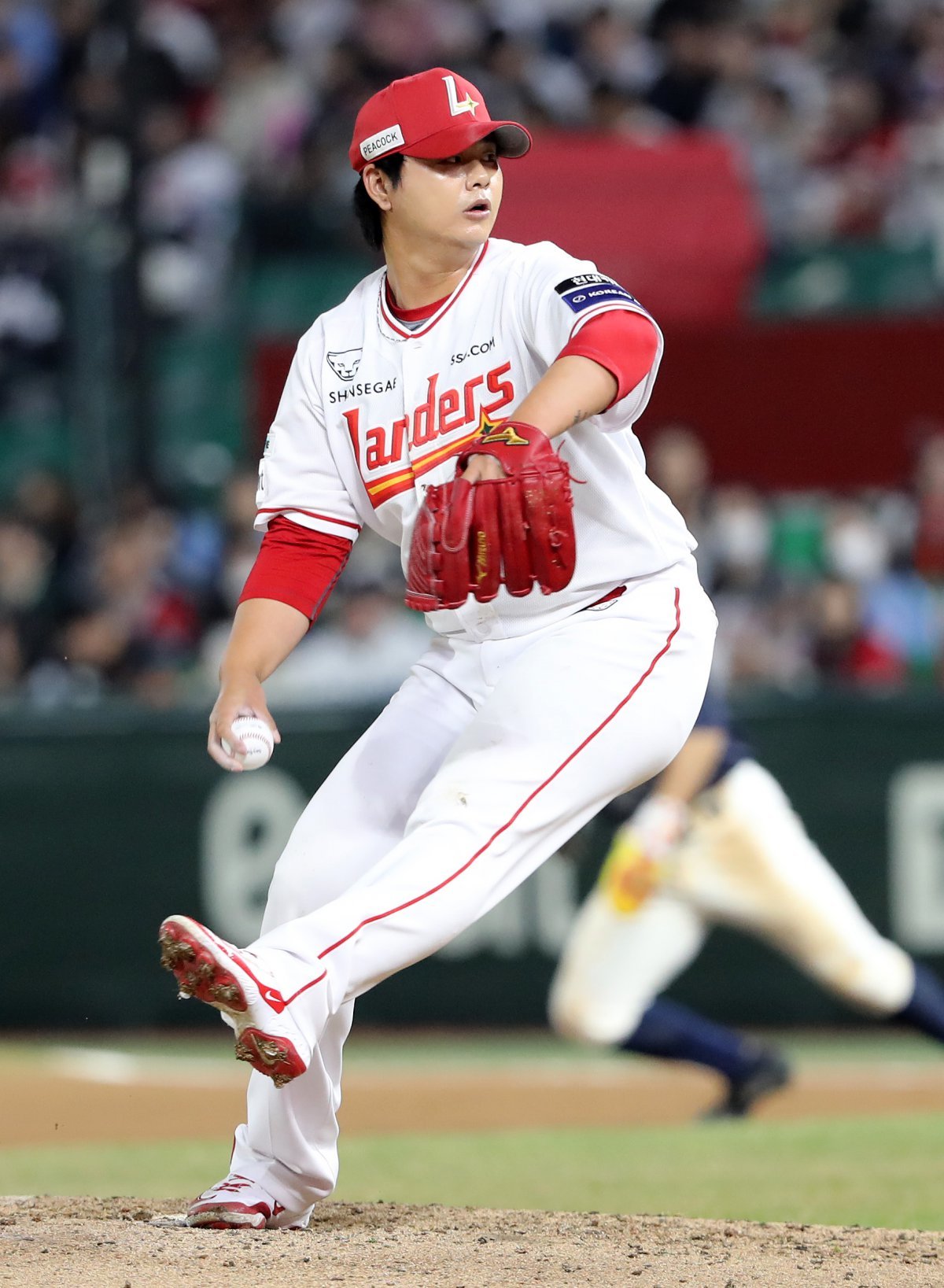 ‘4G 연속 무실점’ 어느새 2홀드 수확한 SSG 김민, 팀 불펜 운영에 숨 쉴 공간 제조