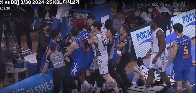 삼성·DB전 난투극 발생, 무더기 U파울 및 T파울, DB 6강 희망 이어갔다, LG 25점차 대승, 한국가스공사 정성우 위닝 3점포로 1점차 승리