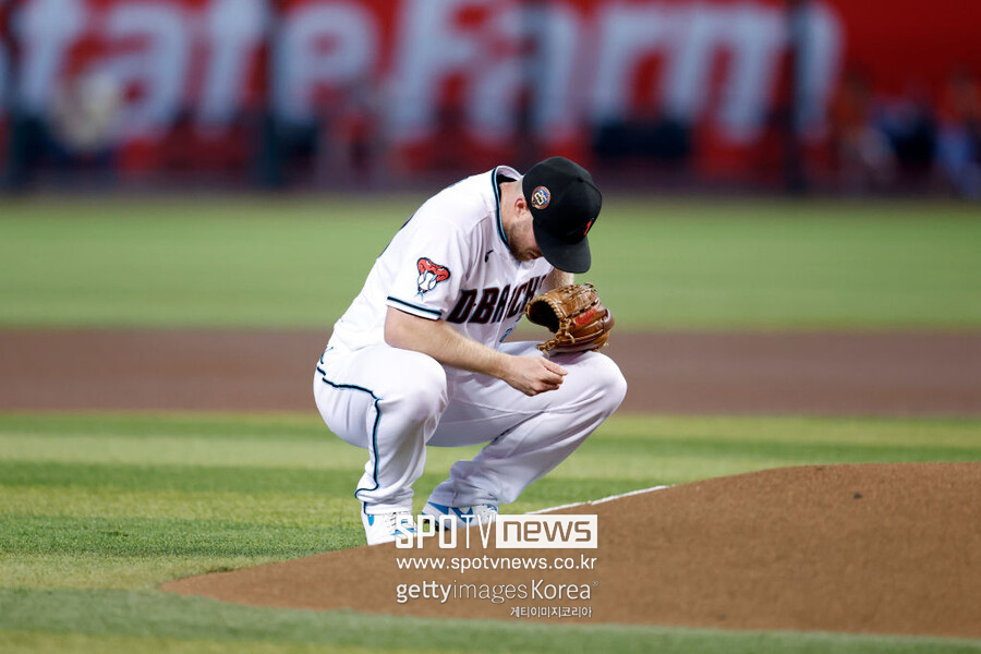 KBO→ML 54승 그런데 연봉은 겨우 100억…여전히 151km 위력투, 드디어 FA 초대박 기회 온다