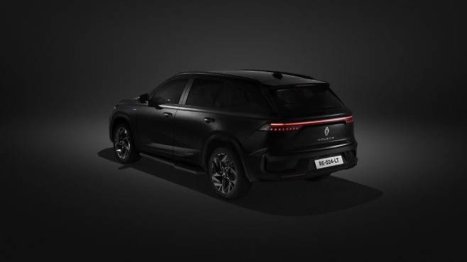 "15.7km/L에 3,442만 원" 안전평가까지 석권한 중형 SUV, 이정도면 인정하나? | 구름을달리다