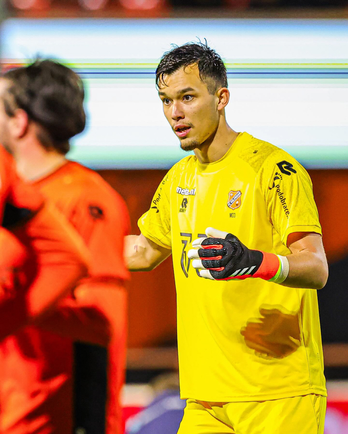 '韓과 격차 더 벌린다!' 일본 대표팀 함박웃음, 최초의 EPL 주전 GK 배출 예고→"여름 이적 가능"+"1옵션 차지할 것"