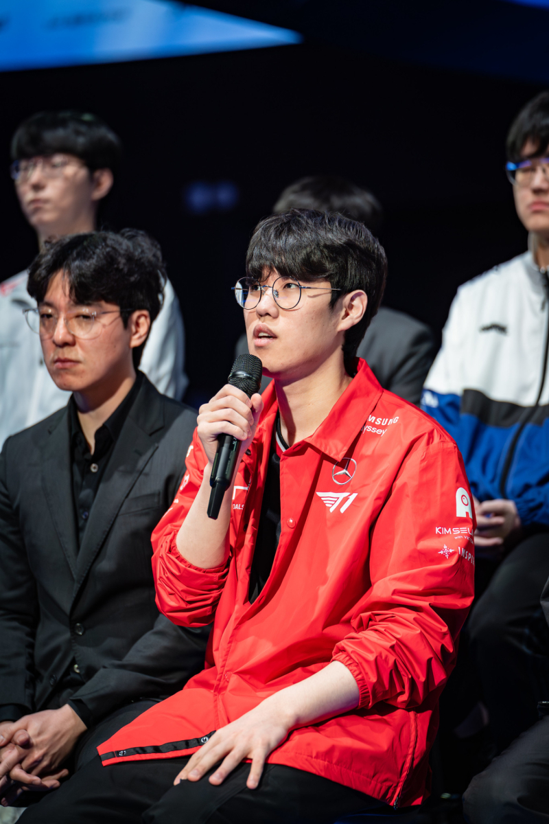 ‘CEO 로스터 개입 논란’ T1, 언제까지 감독·선수 앞세울 건가