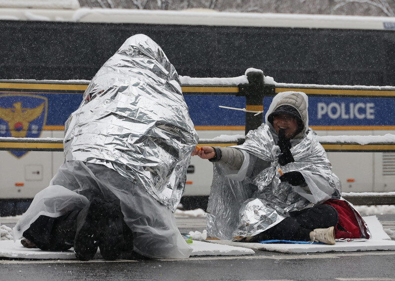 ‘윤석열 파면’ 향한 연대 124일…1천만명이 145km 함께 걸었다