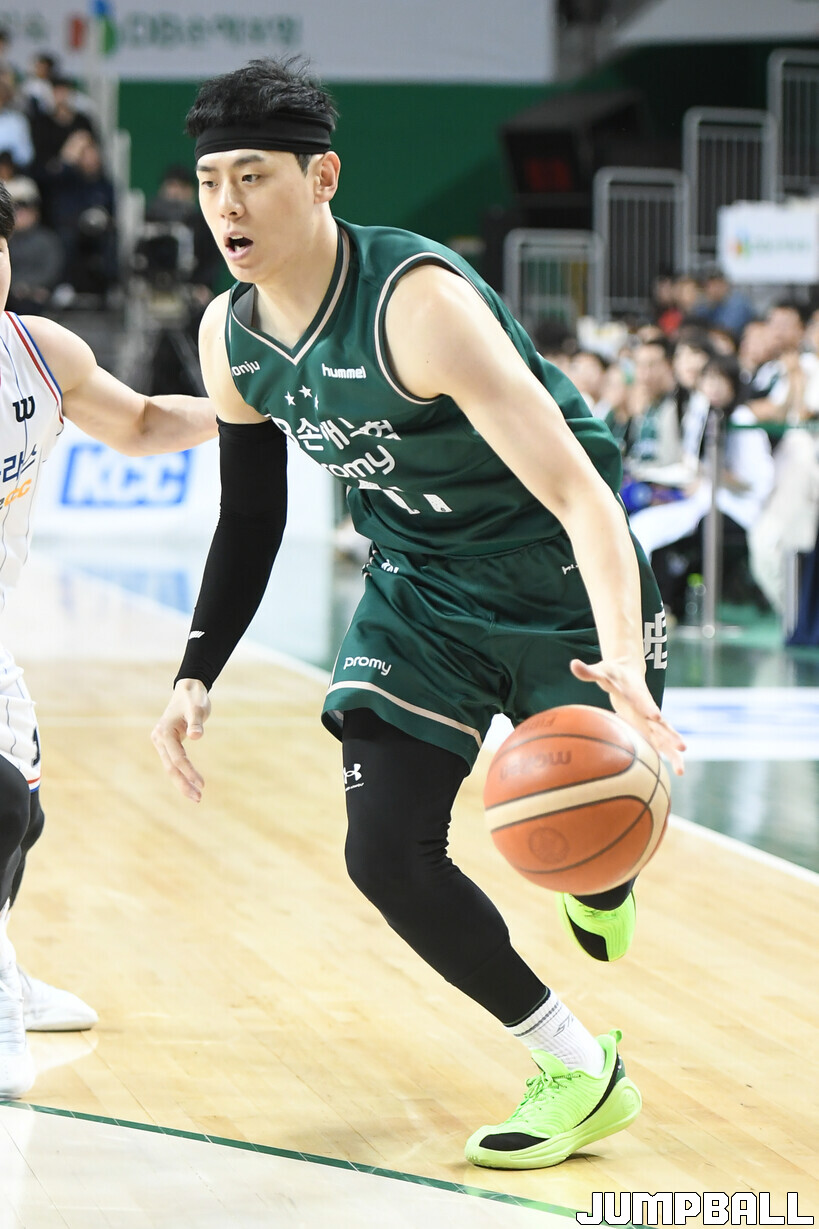 ‘단두대 매치 성사’ DB, KCC 제압하고 6위 싸움 이어가… 8일 정관장과 6위 자리 놓고 맞대결