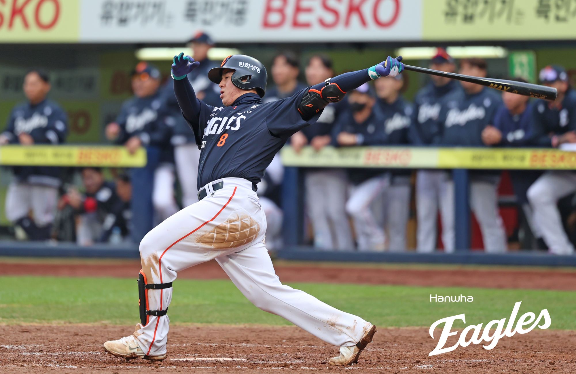 한화, KBO 최초 '퍼펙트' 내줄 뻔…37세 포수가 몸까지 던졌는데 '달랑 1안타'→5일 역전승 신기루였나? [대구 현장]