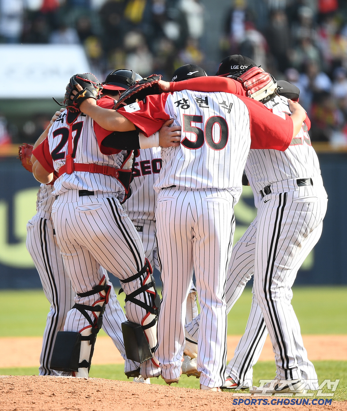 149km로 삼자범퇴→삼자범퇴. 52억 FA 마무리의 깔끔한 이적 신고. '10승1패' 1위팀 더 강해진다[SC 포커스]