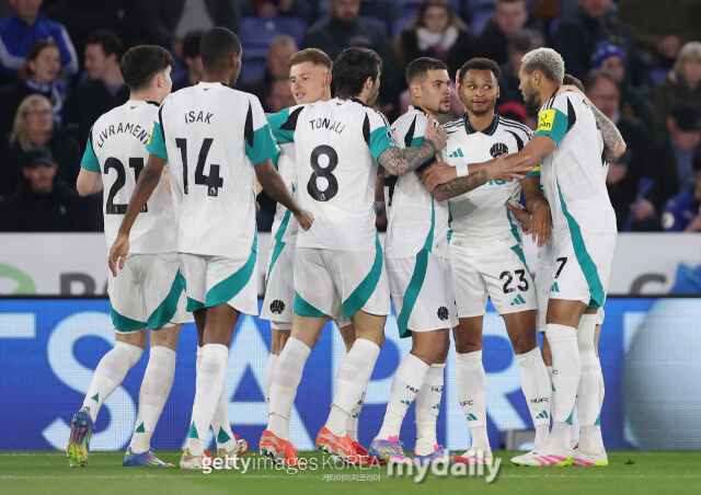 토트넘·맨유 보고 있나! 리그컵 우승 이어 '챔스 출전' 도전→EPL 3위도 가능하다…'4연승' 뉴캐슬, EPL 5위로 점프